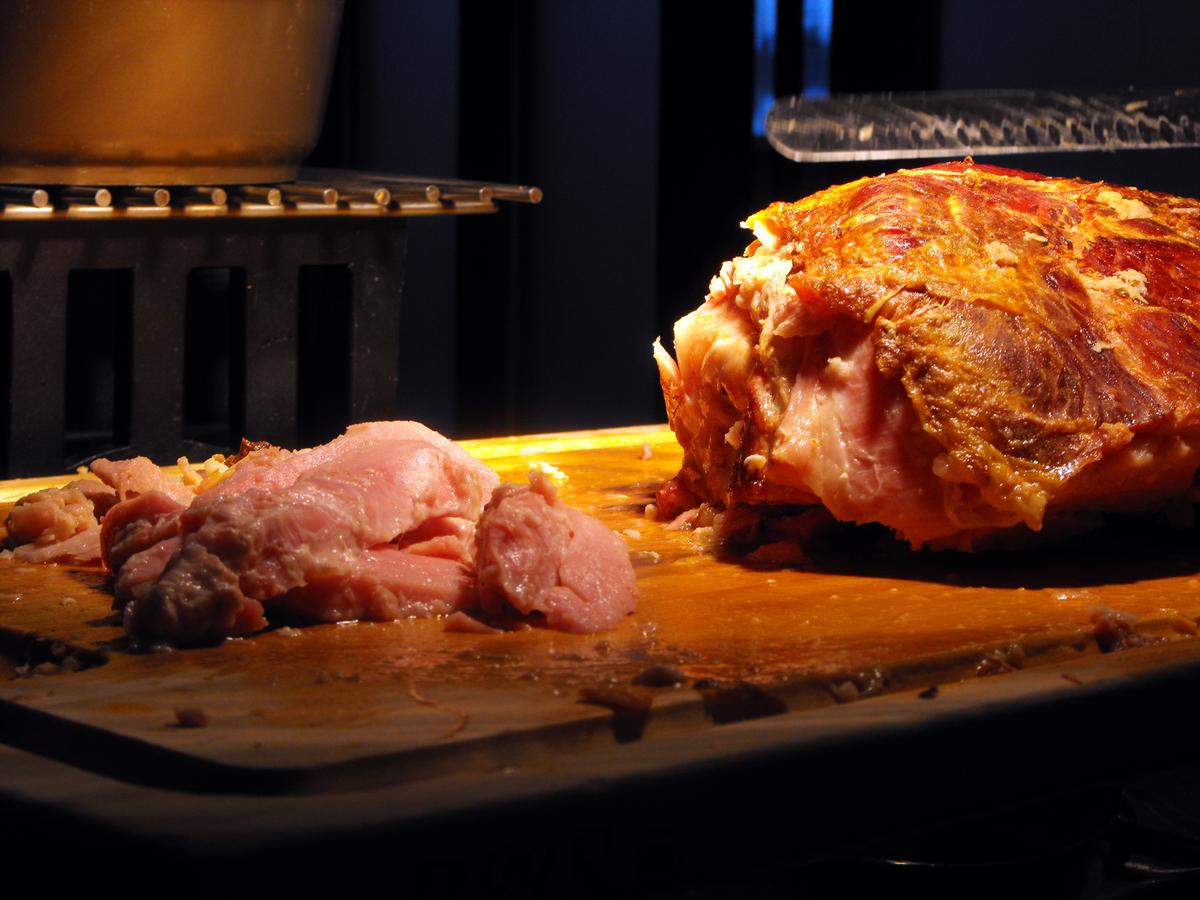 Ham-strung: Hunger Task Force hungry for hundreds of holiday hams ...