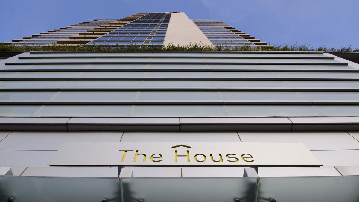 High-rise condo demand surging in Dallas; supply of luxury units tight ...