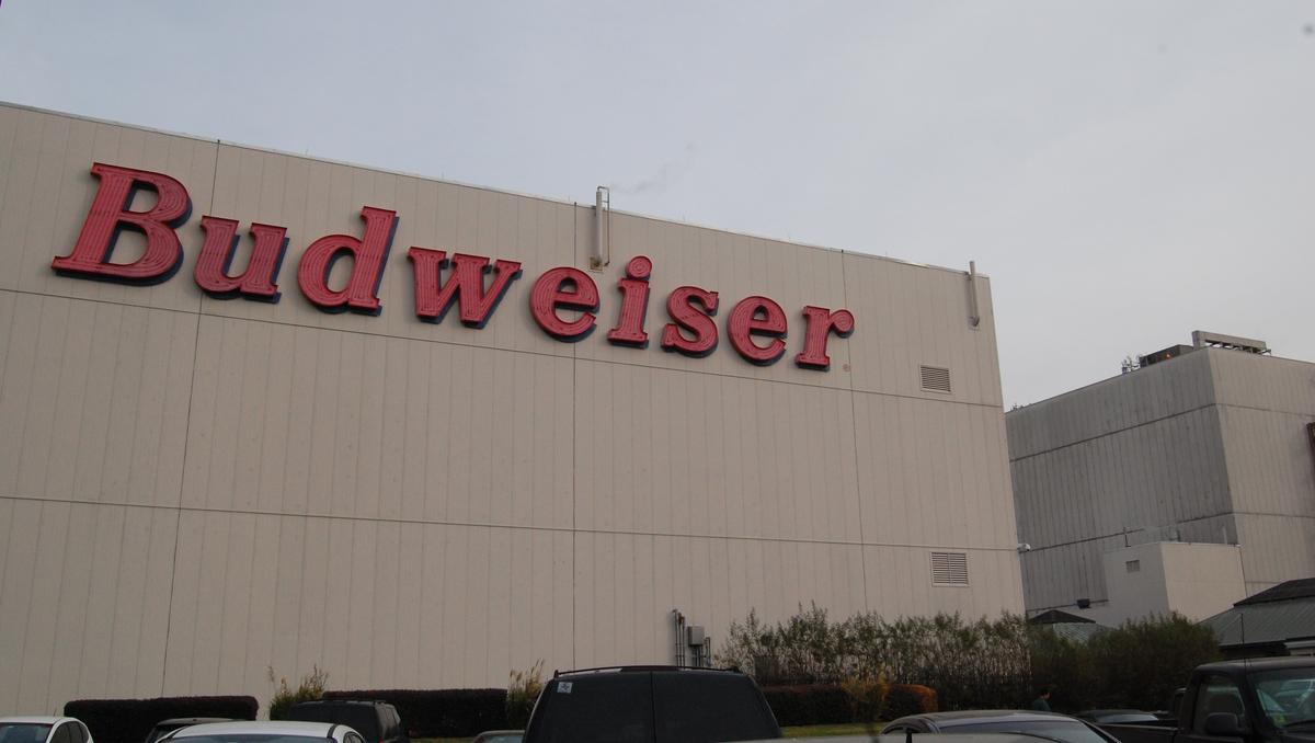 Budweiser unveils George Washington-inspired beer to benefit vets - L.A ...