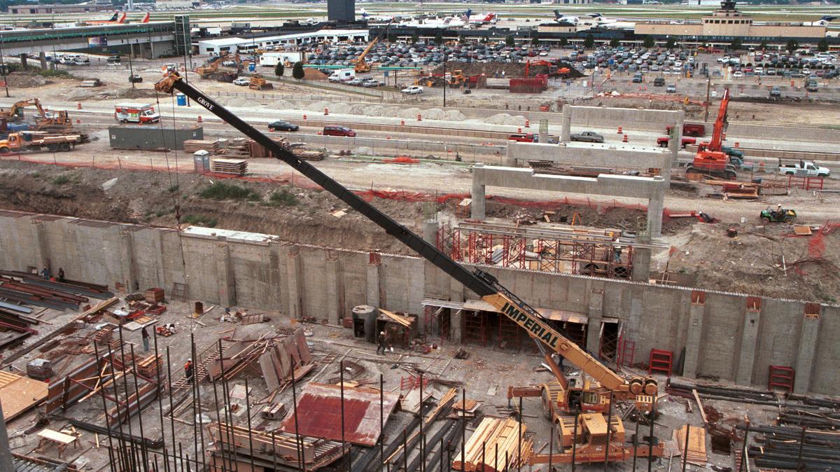 Chicago's Midway Airport ready for its first major runway ...