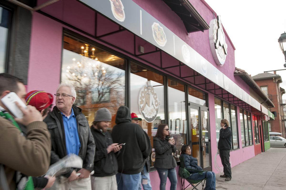 They line up for Voodoo's doughnuts in Denver, too (Photos) - Portland ...