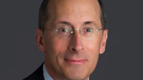 Silicon Valley Bank's new CEO Tim Mayopoulos rallies support among VCs ...