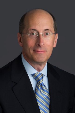 Silicon Valley Bank's new CEO Tim Mayopoulos rallies support among VCs ...