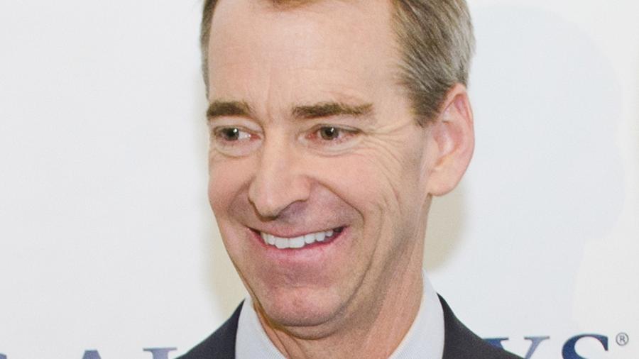 Wal-Mart adds ex-American Airlines chairman Tom Horton to its board ...