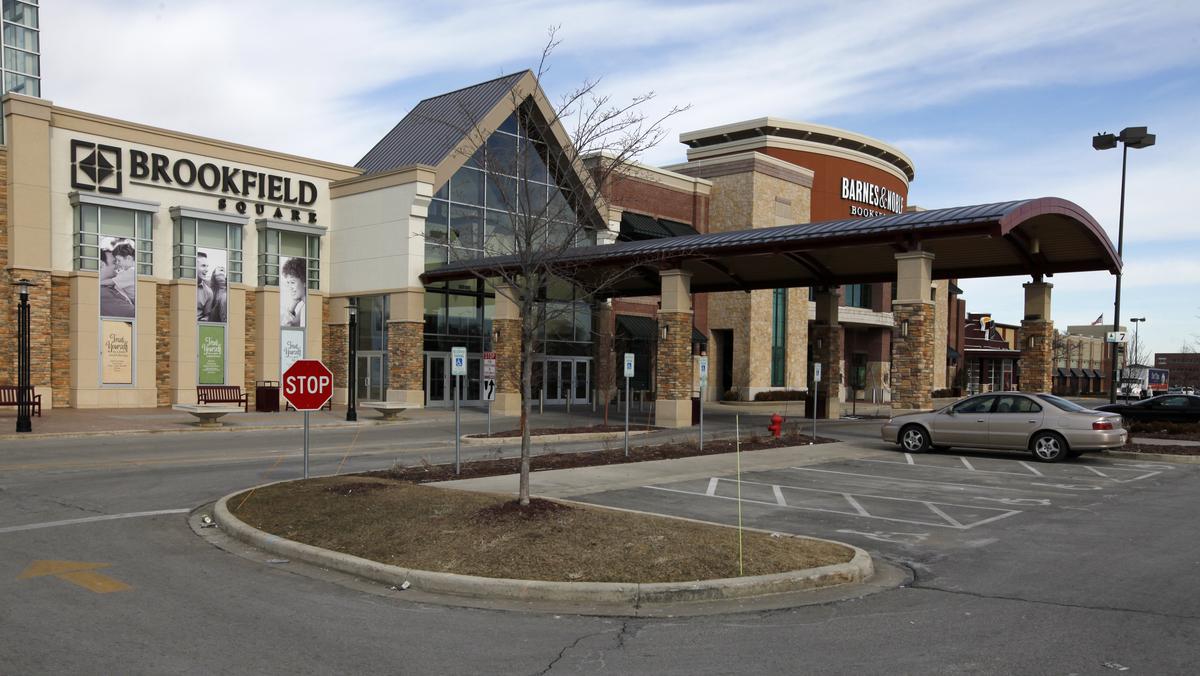 Southridge Mall, Pleasant Prairie and Johnson Creek outlets set Black ...