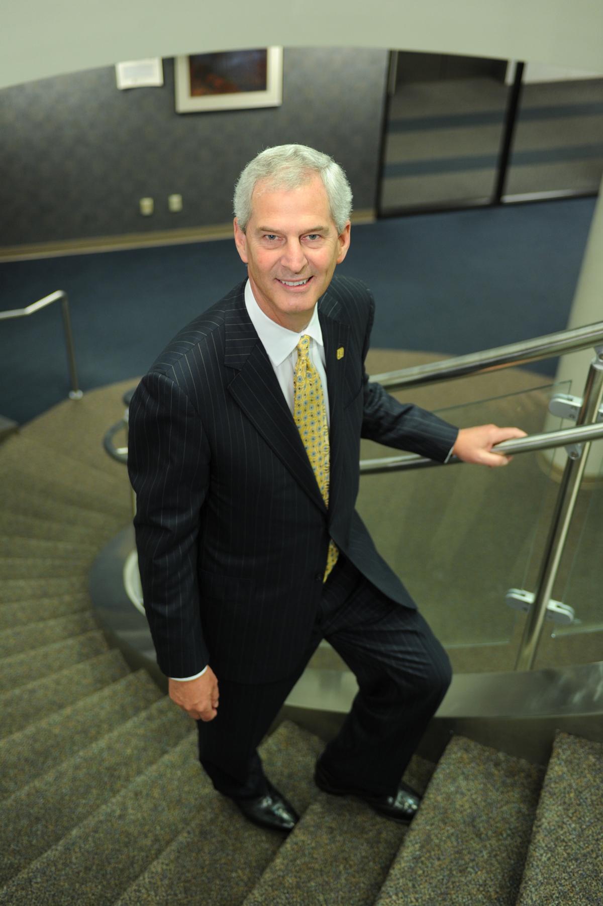 Kevin Kabat says Fifth Third Bank ready to ride recovery - Columbus ...