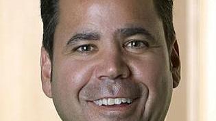 Gap CEO Glenn Murphy to retire, digital President Peck to succeed him ...