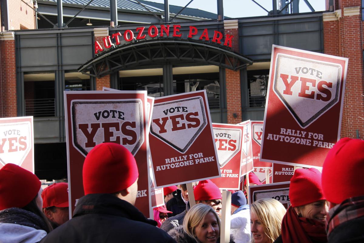 Redbirds fans rally to support AutoZone Park deal (Video) - Memphis ...