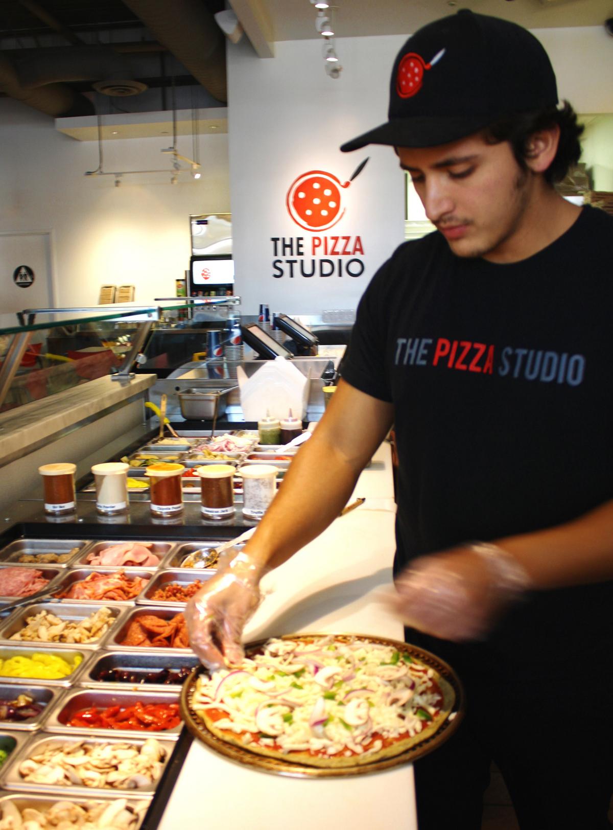 Pizza Studio is part of growing trend of fast-serve pizza - Minneapolis ...