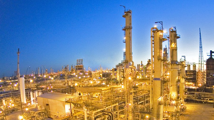 Stronger gasoline demand, exports give Valero Energy (NYSE: VLOP ...