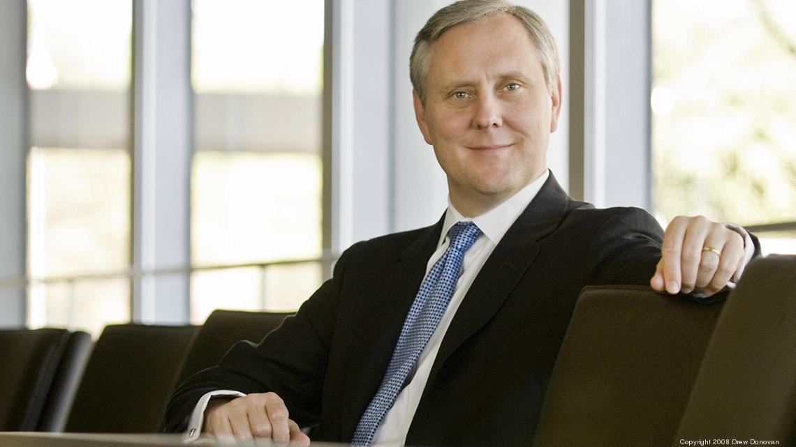 BMC Software's Bob Beauchamp to step down, Polycom's Peter Leav to take ...