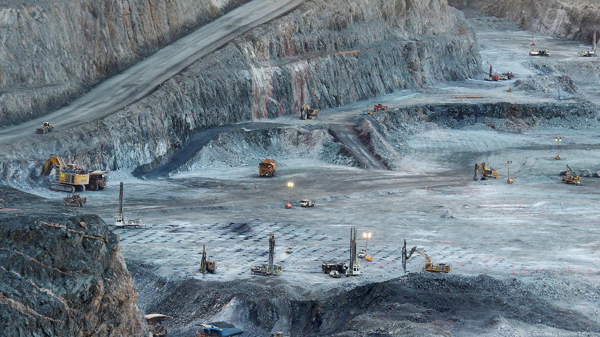 Newmont Mining deal with Barrick Gold may not be dead - Denver Business ...