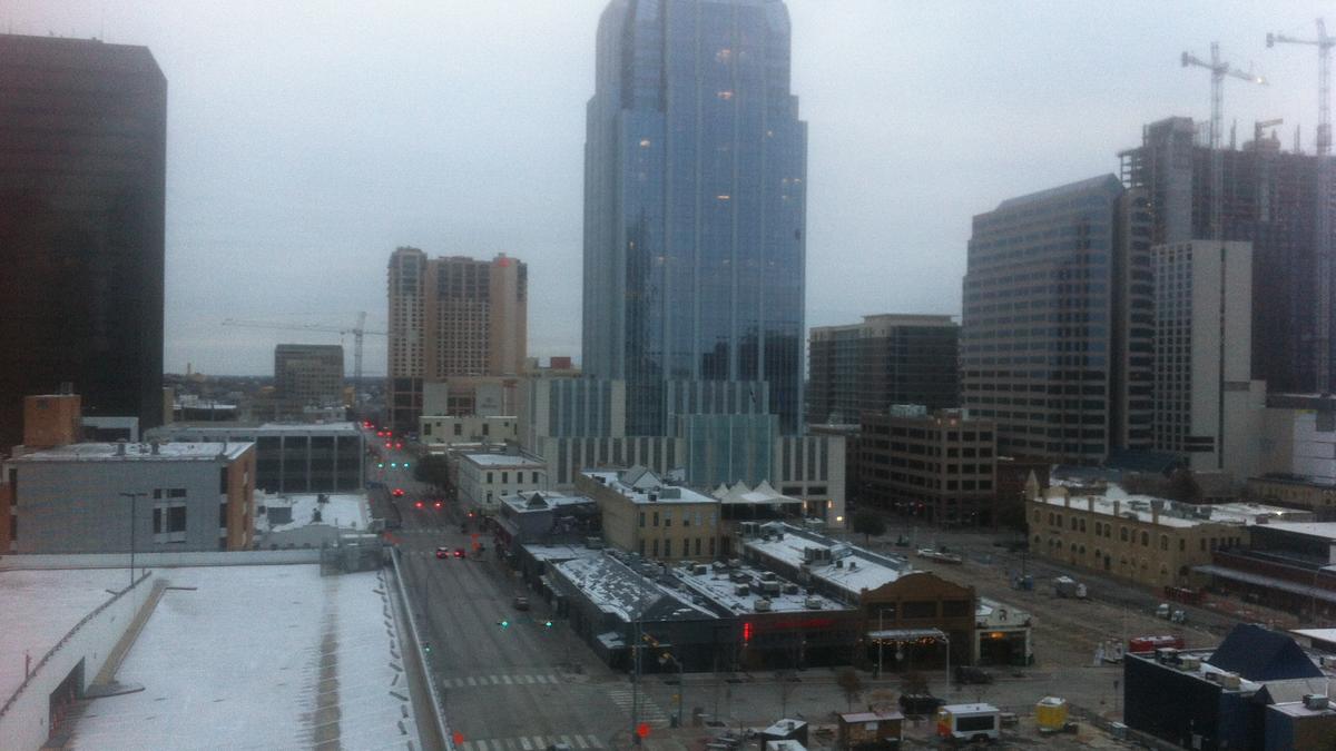Icy morning causes delayed openings for Austin-area employers - Austin ...