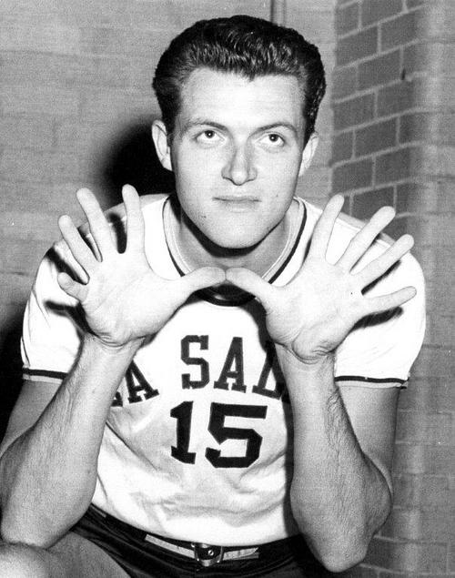 Tom Gola La Salle legend dies at 81 - Philadelphia Business Journal