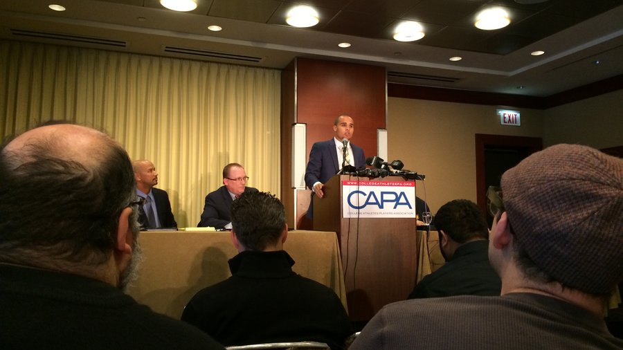 Northwestern University football team takes its case to to NLRB ...