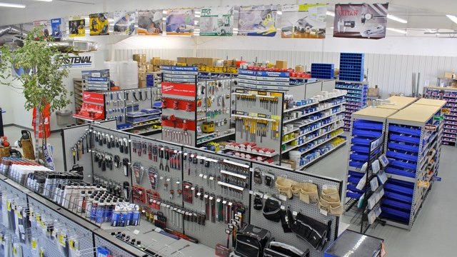 Fastenal CEO Daniel Florness received $1.7 million in first full year ...