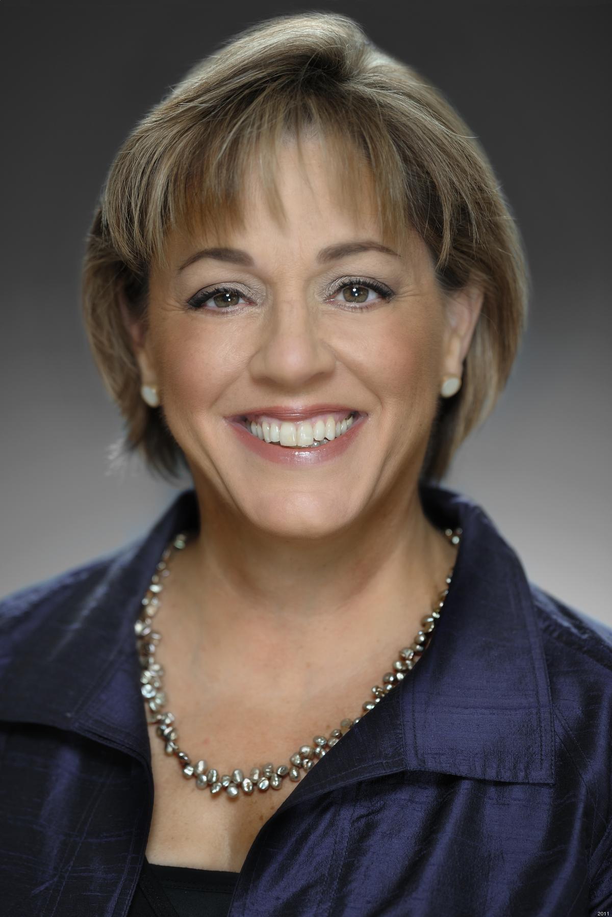 Liz Crenshaw, long-time NBC4 consumer reporter, to retire - Washington ...