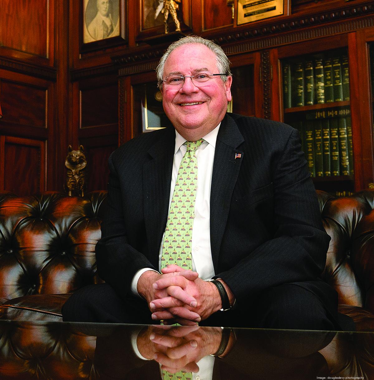 House Speaker Robert DeLeo eyes changes to state minimum wage - Boston ...