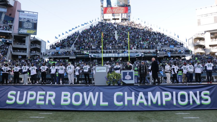 Here come the Seahawks: Championship parade excites downtown Seattle ...