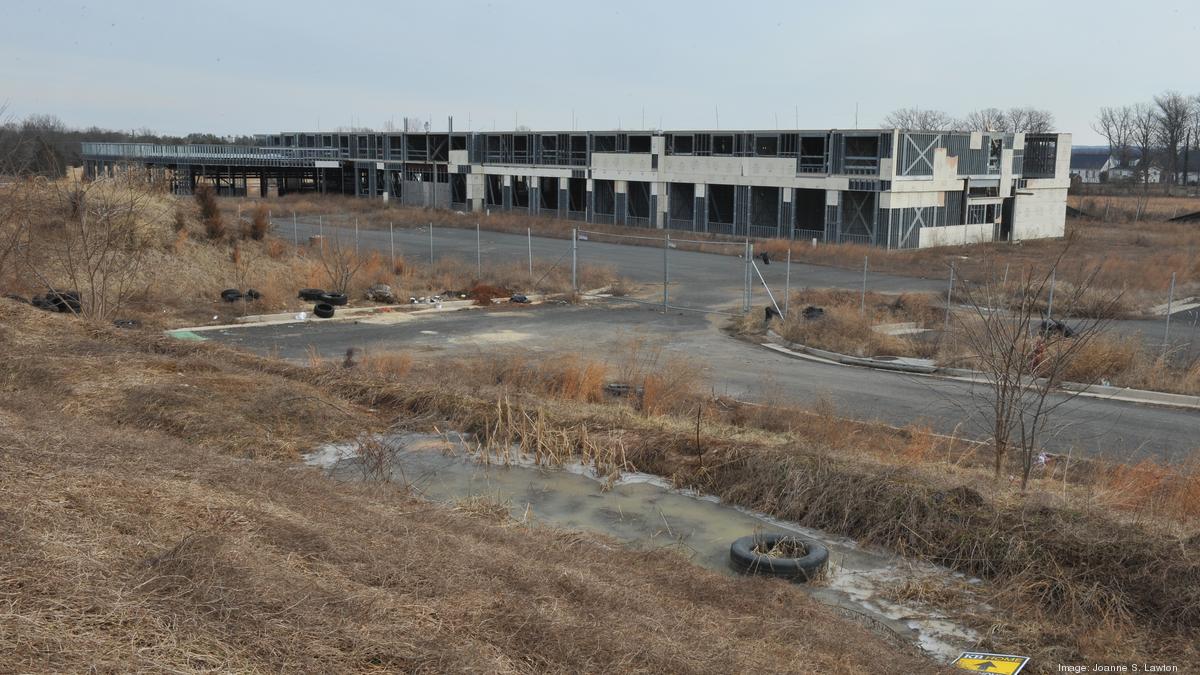 Loudoun pursues new regs to force demolition of South Riding hotel ...