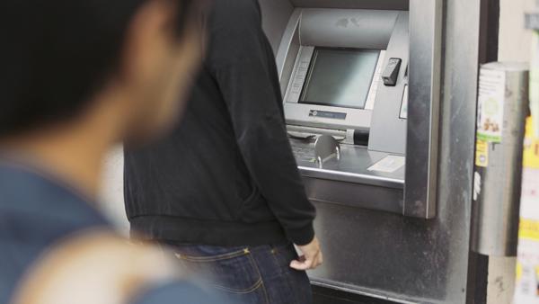 Banks buying more time for Windows XP-powered ATMs - Dallas Business ...