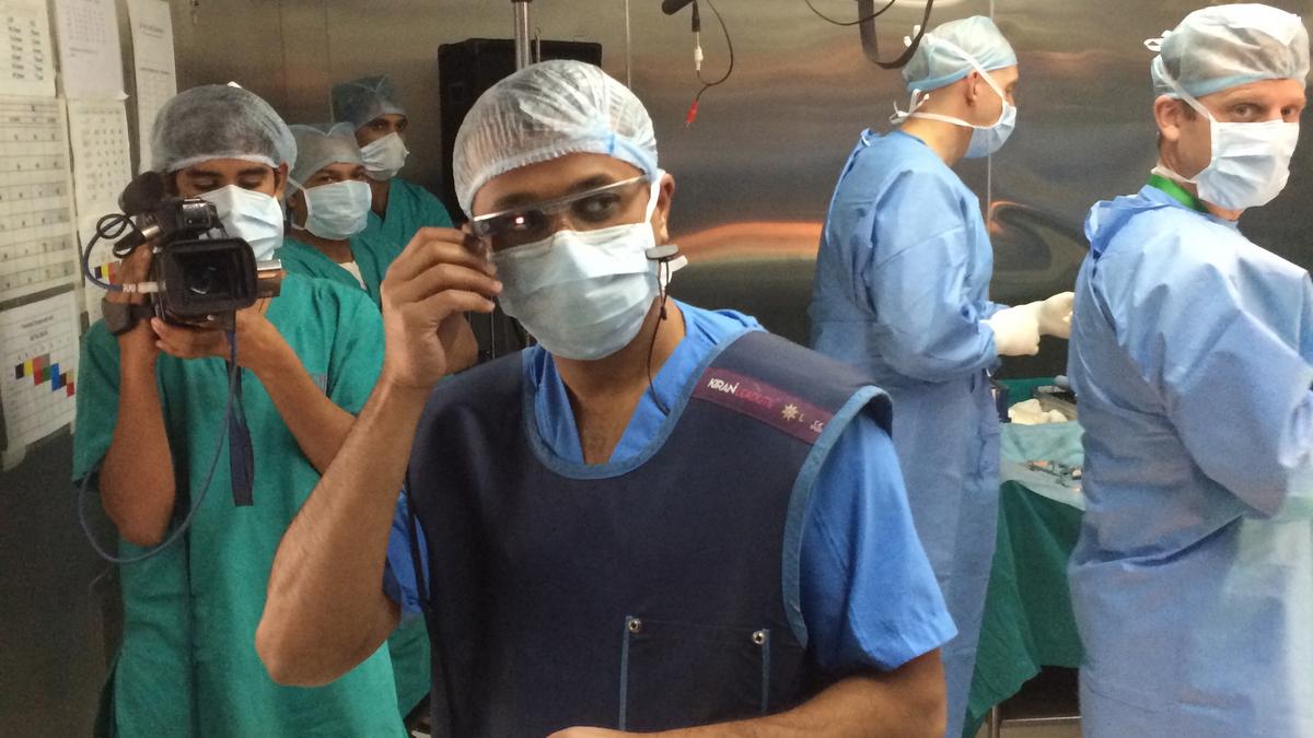 Duke doctor uses Google Glass during surgery - Charlotte Business Journal
