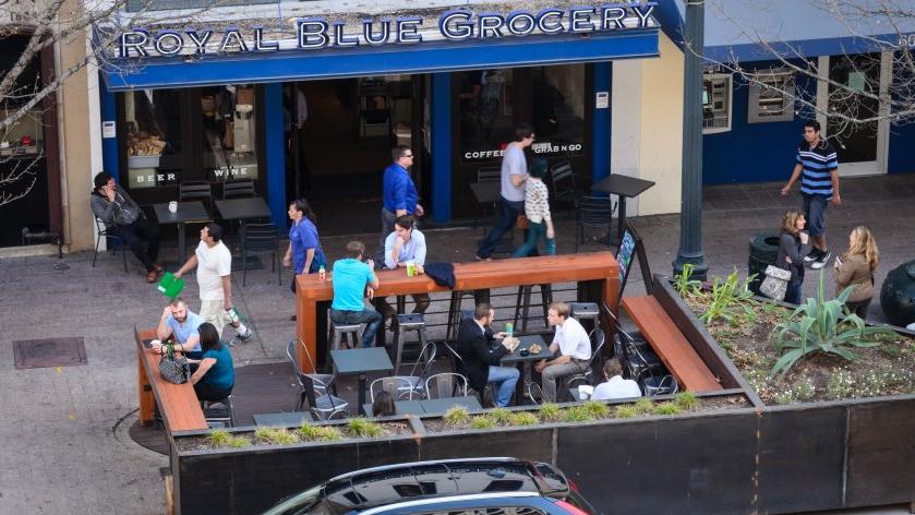 Royal Blue Grocery opens fifth location in downtown Austin on Rainey ...