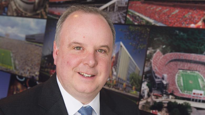 HNTB announces expansion, addition of new jobs - Kansas City Business ...