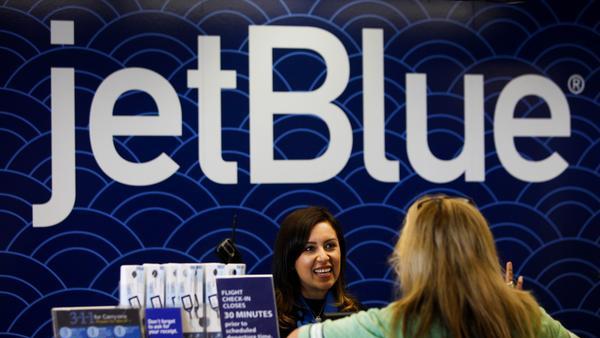 JetBlue continues expansion at Reagan National - Washington Business ...