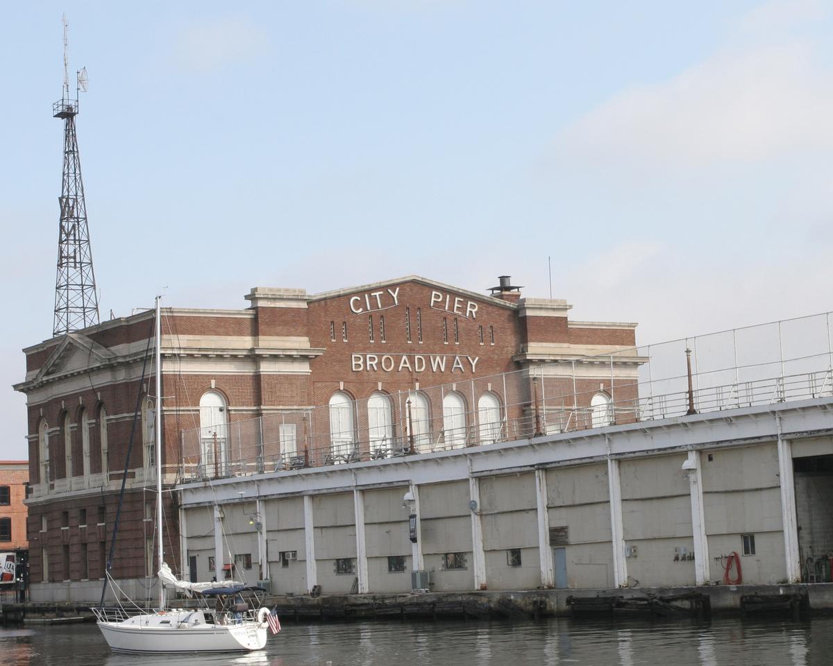 Kevin Plank working the room on Rec Pier - Baltimore Business Journal