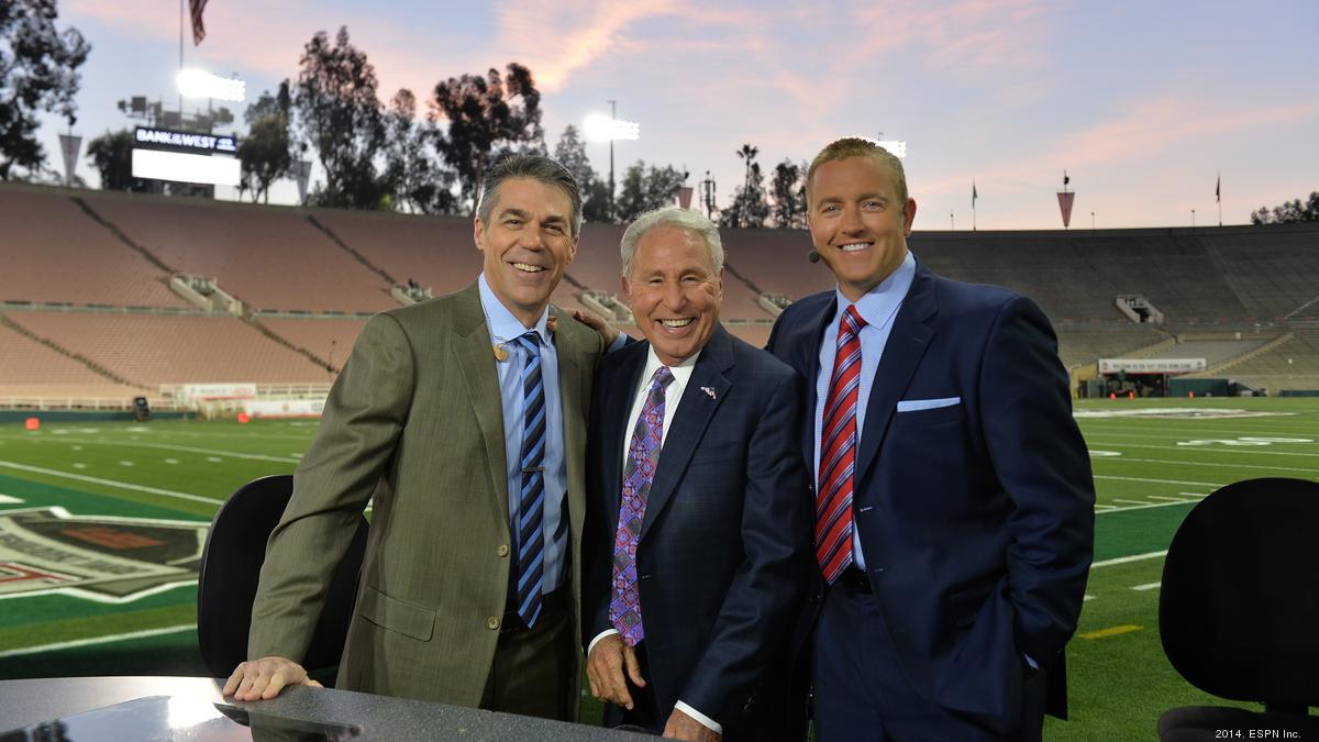 Chris Fowler to remain with ESPN, continue to host 'College GameDay ...