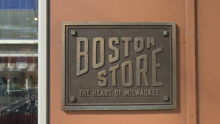City of Milwaukee approves $1.2M for Bon-Ton, downtown Boston Store ...
