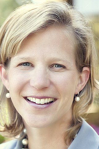 Lisa Earnhardt of Intersect ENT | Women of Influence 2014 - Silicon ...