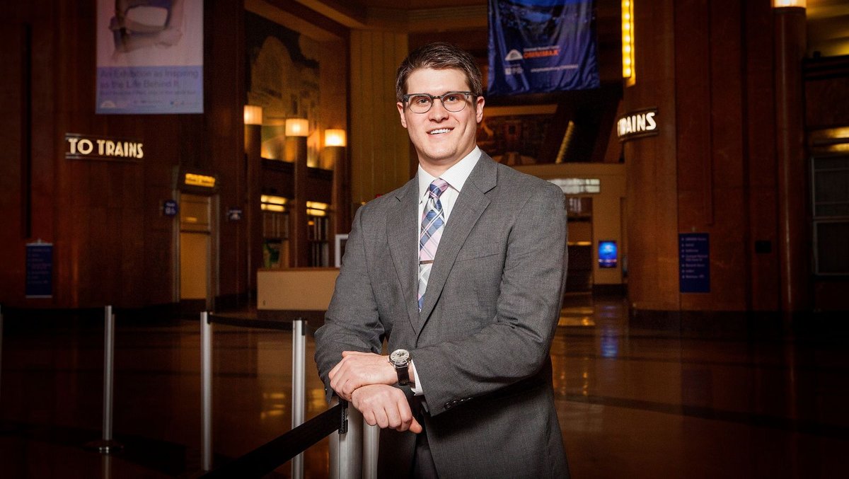 Cincinnati convention bureau adds to sales team - Cincinnati Business ...