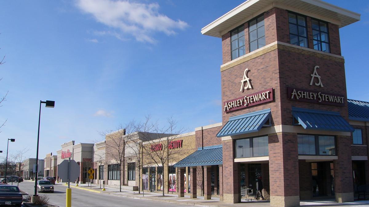 Midtown Center sells for $47 million to DLC Management - Milwaukee ...