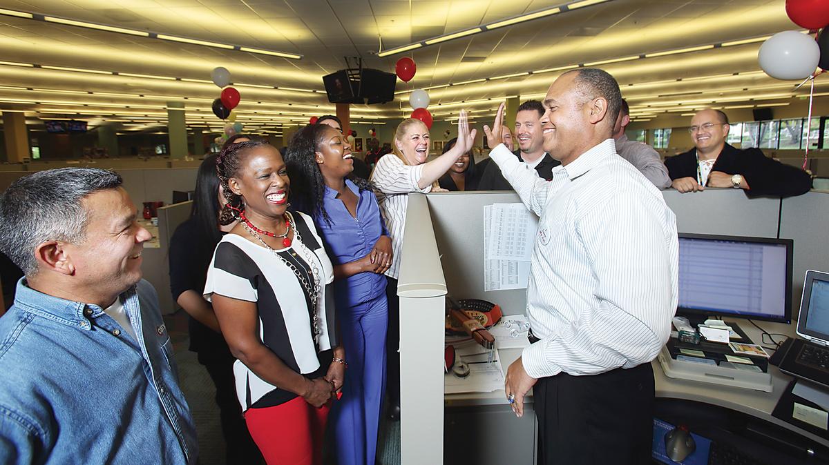 Two-minute drill pumps Comcast workers - San Francisco Business Times