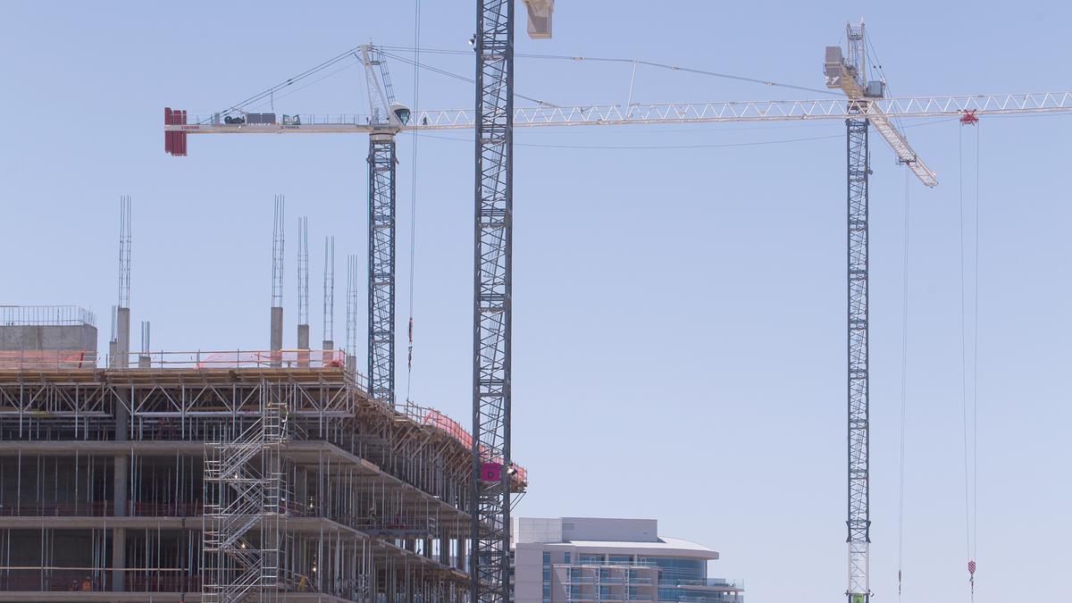 Watching for growth: How can you tell the Phoenix economy is recovering ...