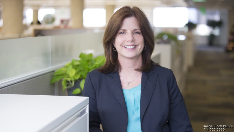 Northwestern Mutual manager up for towering project: Sandy Botcher ...