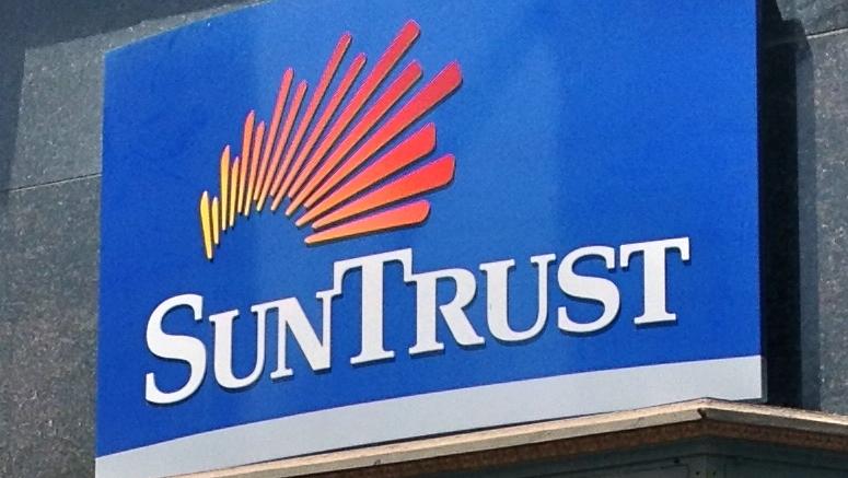 SunTrust expands automobile dealer financial services - Atlanta ...
