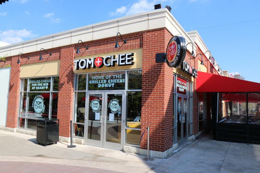 Tom + Chee unveils remodeled Newport on the Levee location - Cincinnati ...