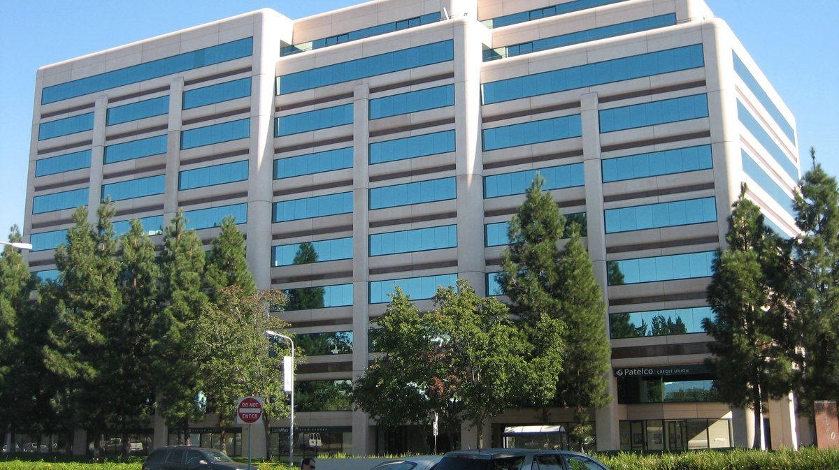 Concord Corporate Centre, massive East Bay office complex, trades hands ...