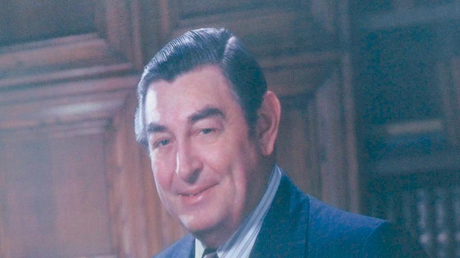 Now and Then: A tale of two RadioShack CEOs - Dallas Business Journal