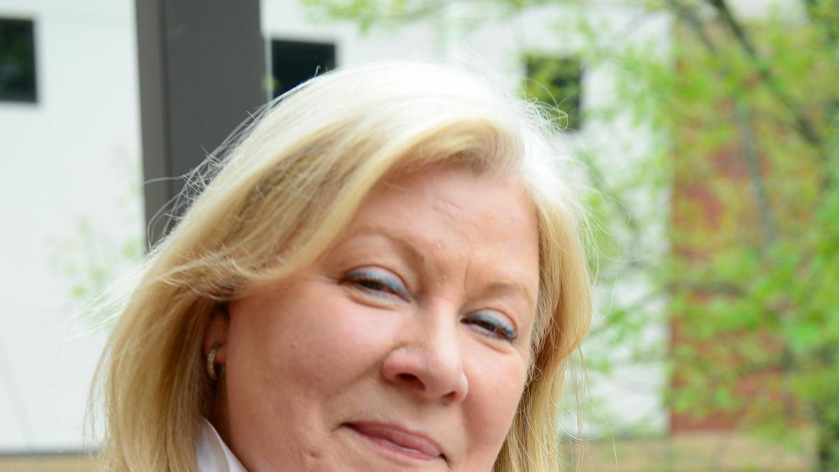 Sandra Mullins's Instagram, Twitter & Facebook on IDCrawl