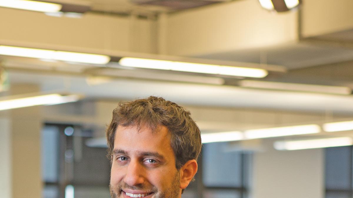 How Tom Popomaronis used LinkedIn to nab his first client - Baltimore ...