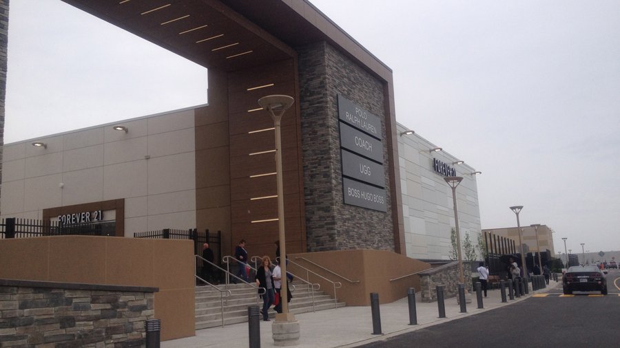 Bass Pro sets Nov. 19 opening for Niagara-on-the-Lake store - Buffalo ...