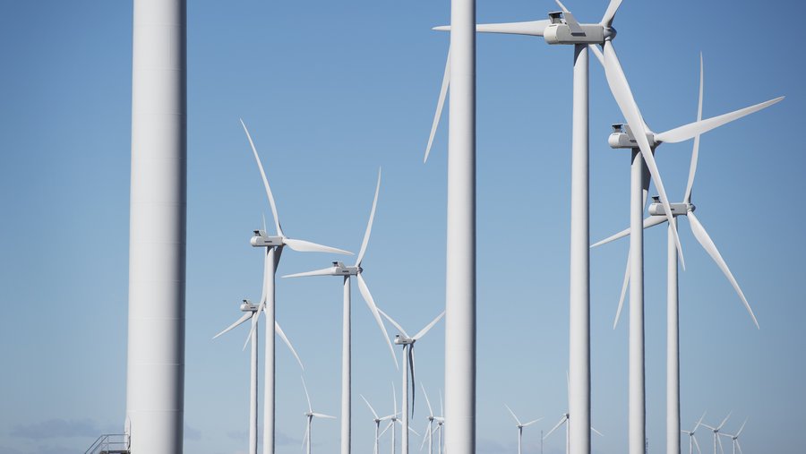 Broadwind Energy lands $11 million contract - Milwaukee Business Journal