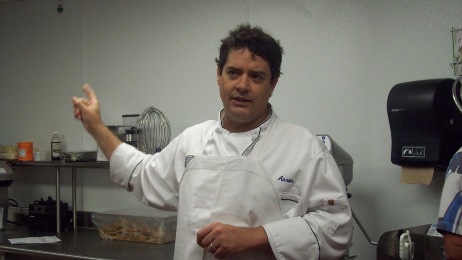 ‘Tanked’ stars showcase aquarium at Guy Harvey’s RumFish - Tampa Bay ...