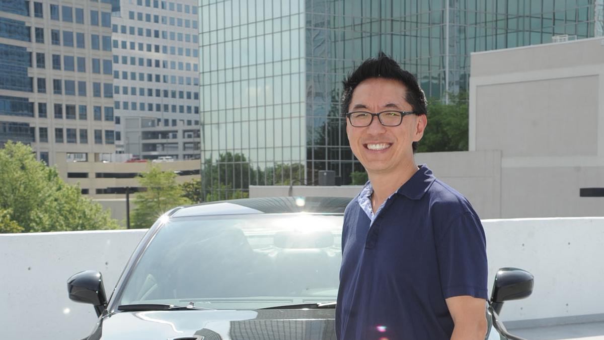 Self-proclaimed gearhead enjoys control of auto racing - Atlanta ...