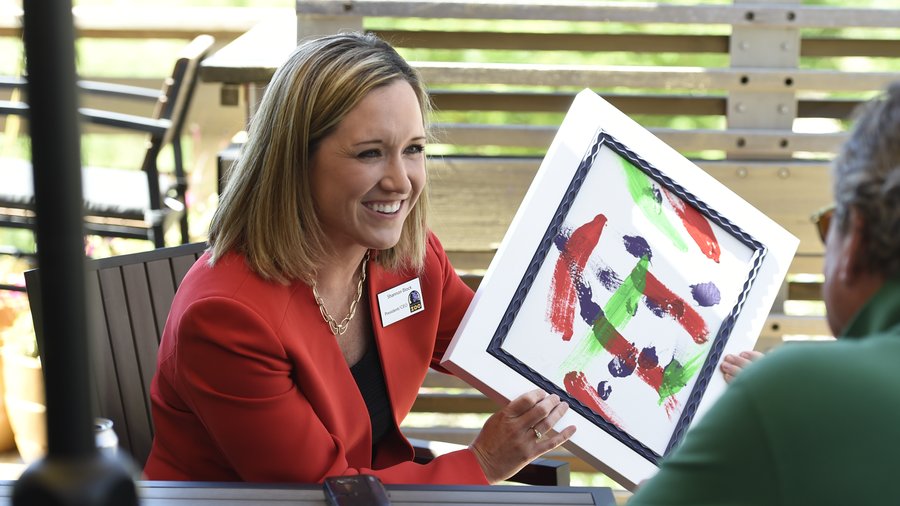 Bill Husted talks with Shannon Block, Denver Zoo