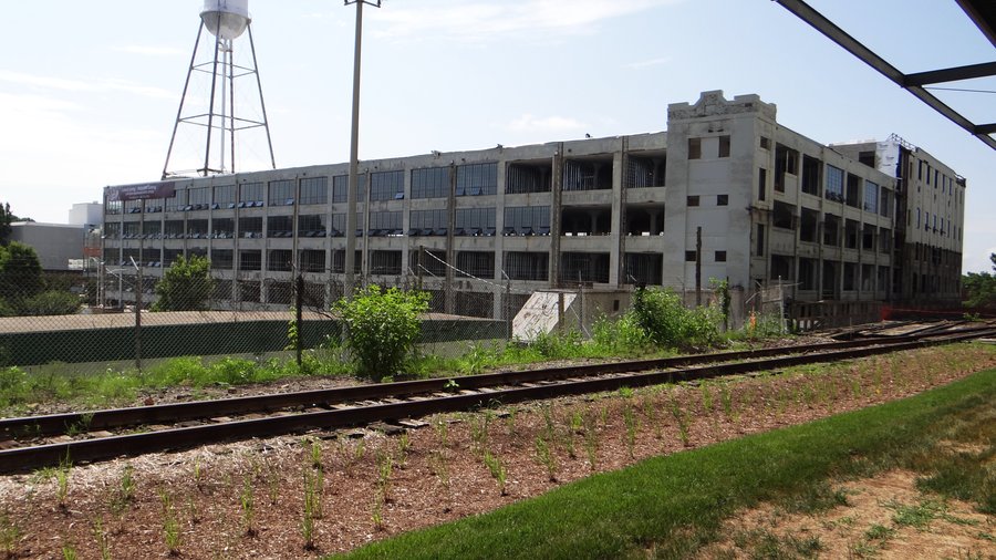 Former RJR building begins to buzz again as 525@vine opens for business ...